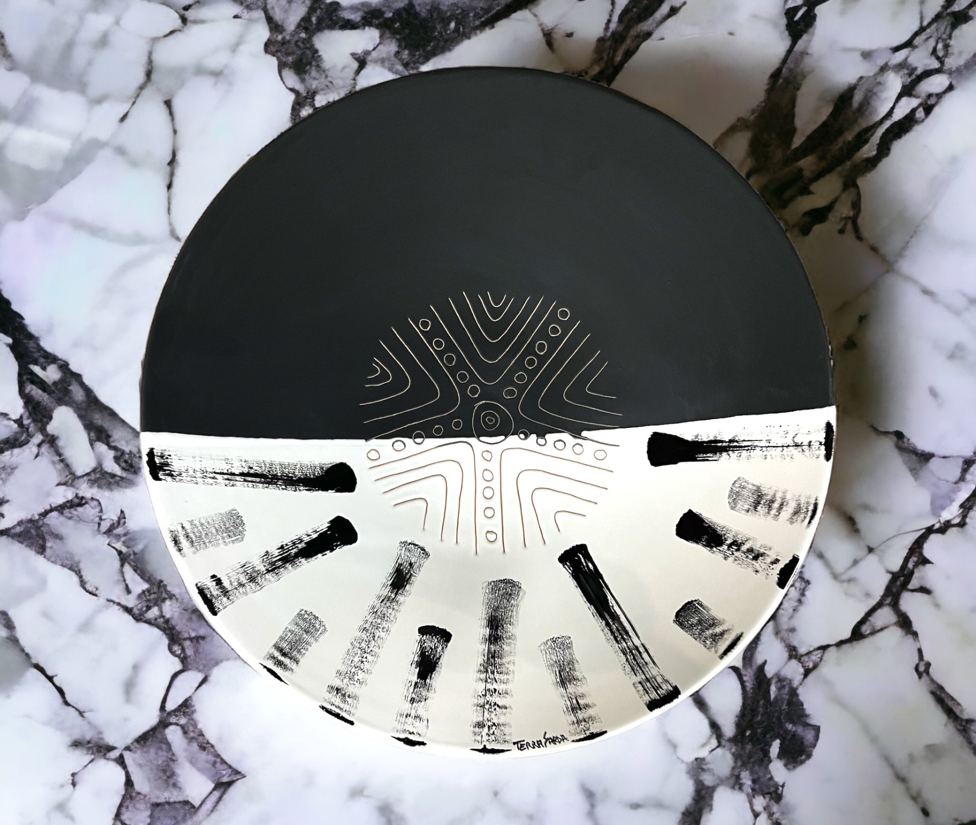 Centrotavola cm 38 nero opaco e bianco con pintadera in ceramica sarda ...